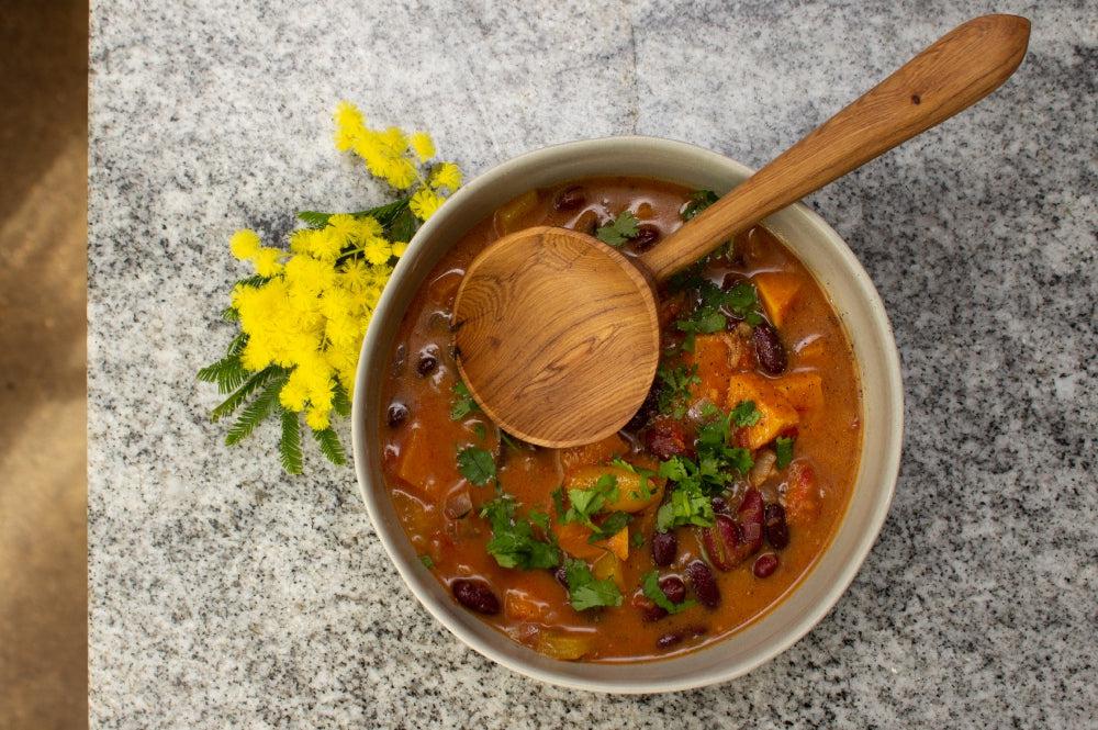 Traditional Tastes | Vegetarian Ghanaian Red Red Stew – AARVEN